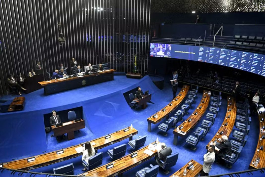 Senado aprova, em votação relâmpago, projeto que dificulta aborto legal ...